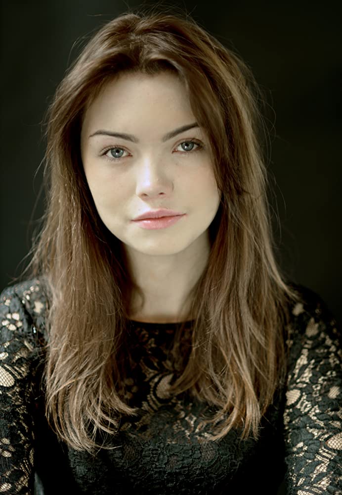 Lauryn Canny picture