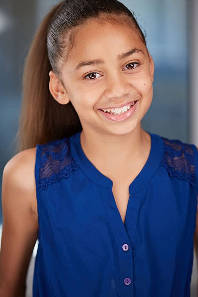 Image of Izabela Rose