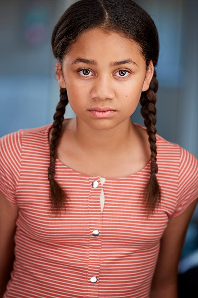 Picture of Izabela Rose