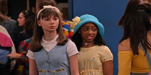 Picture of Molly Thompson