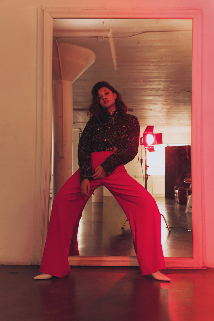 Gabrielle Current image