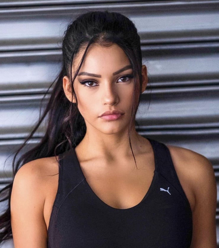 Picture Of Ivana Santacruz