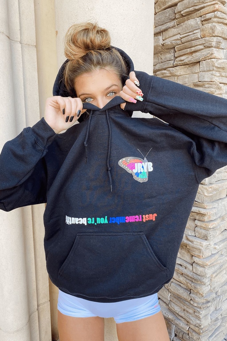 Picture of Madison Lewis