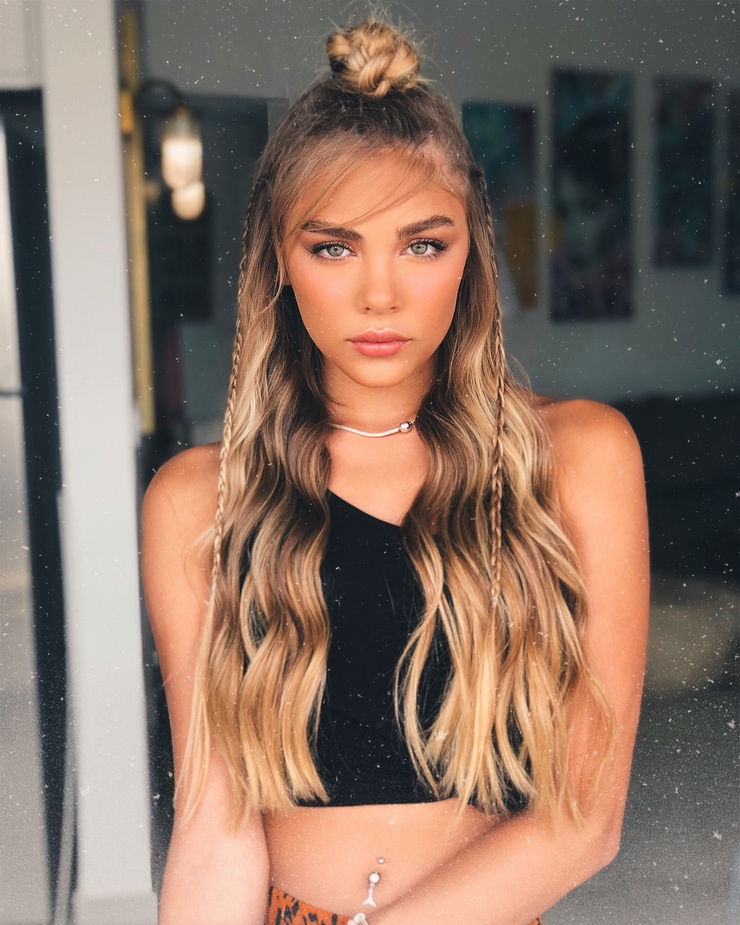 Picture of Maya Keyy