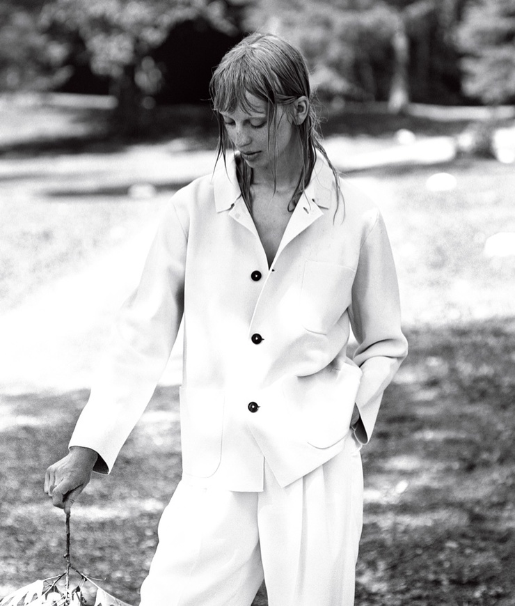 Picture of Lili Sumner