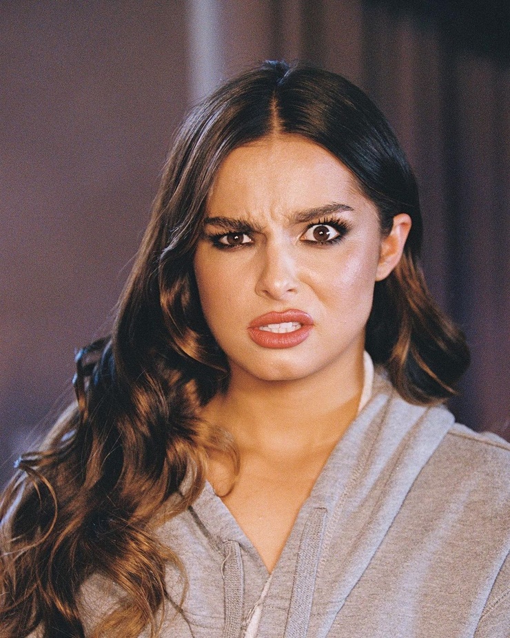 Addison Easterling image