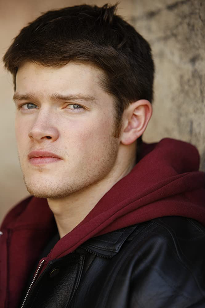 Alex MacNicoll picture