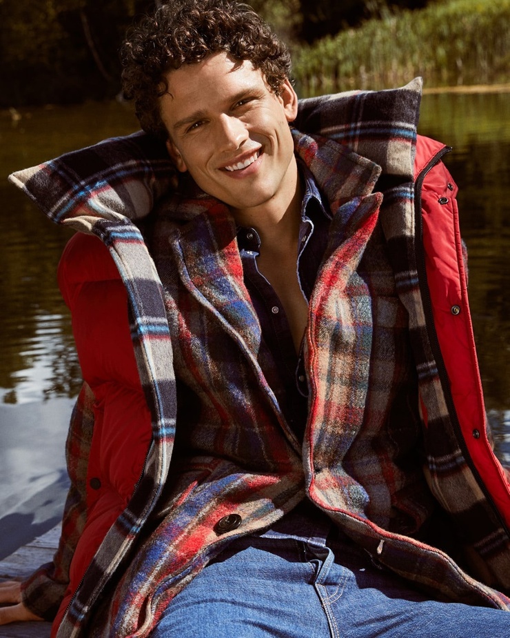 Picture of Simon Nessman