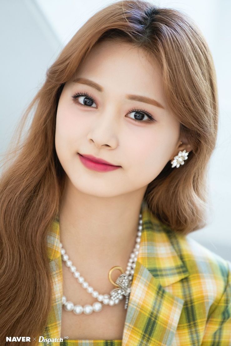 Picture of Chou Tzu-yu (Tzuyu)