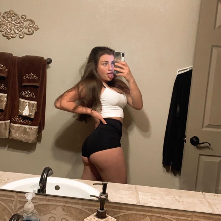 Picture of Adele Cash