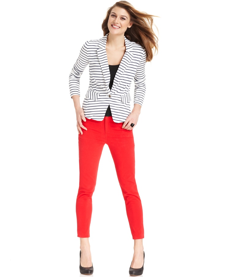 Image of Alexandra Knight