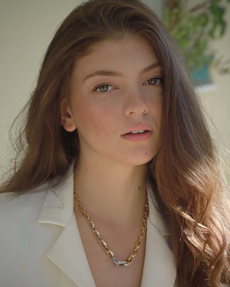 Picture of Era Gjoni