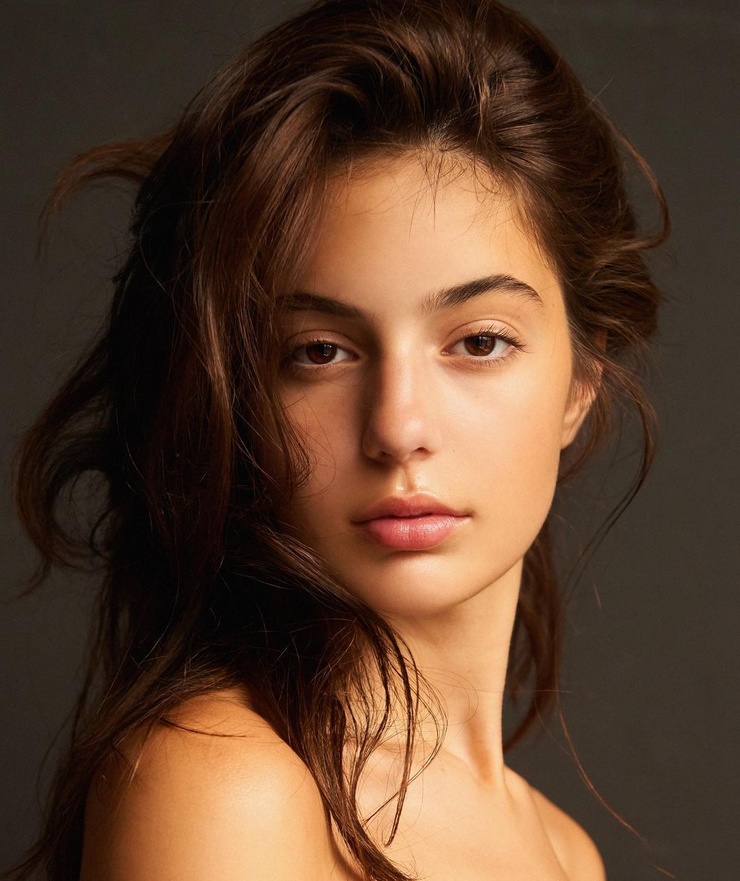 Picture of Emma Smith (model)