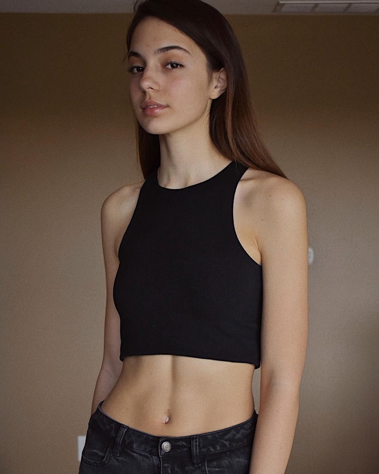 Emma Smith (model) image