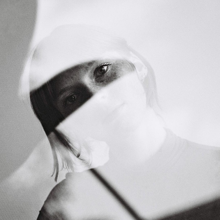 Laura Beuger picture