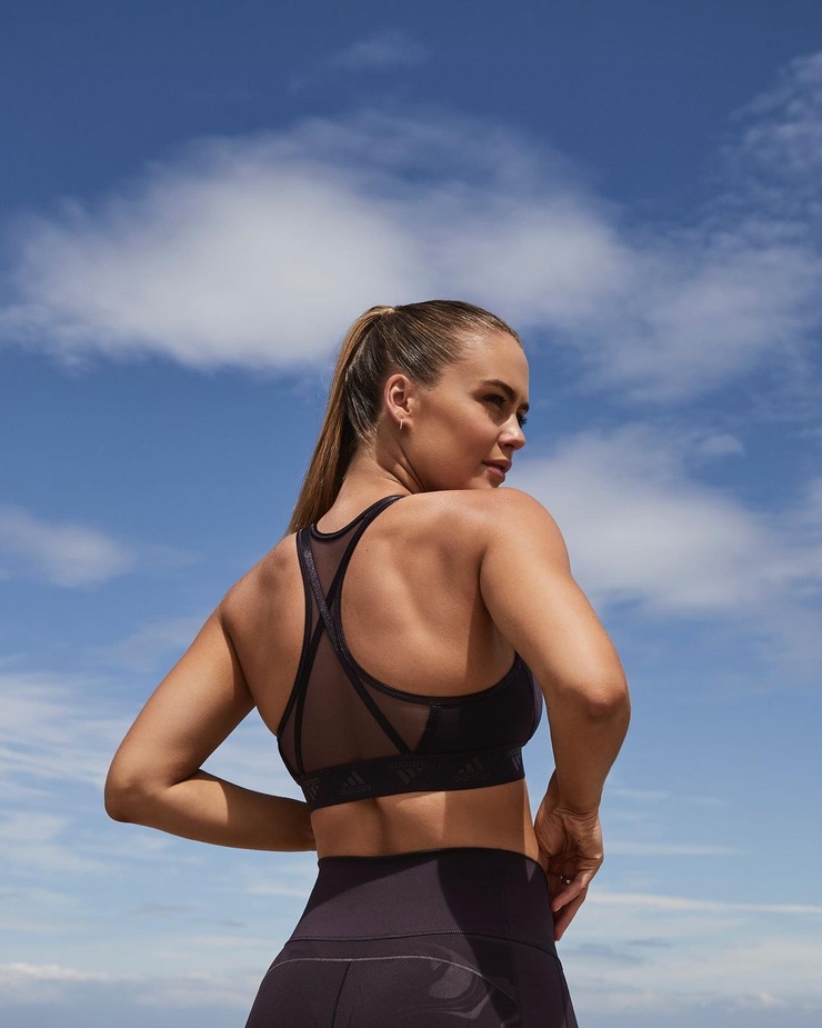 Picture of Stephanie Claire Smith