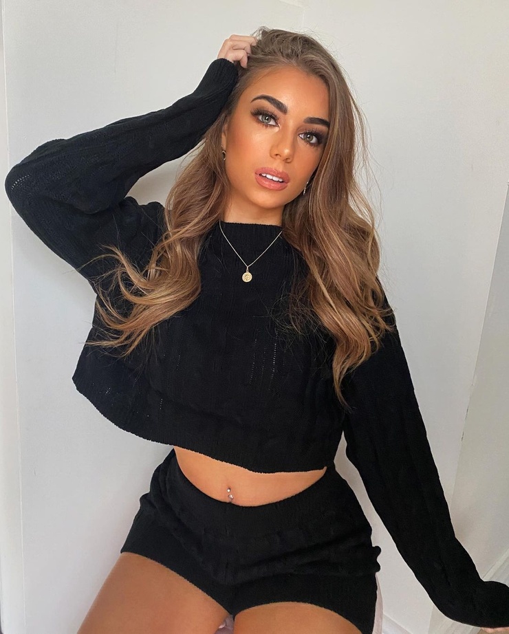 Picture of Sarah Leonard