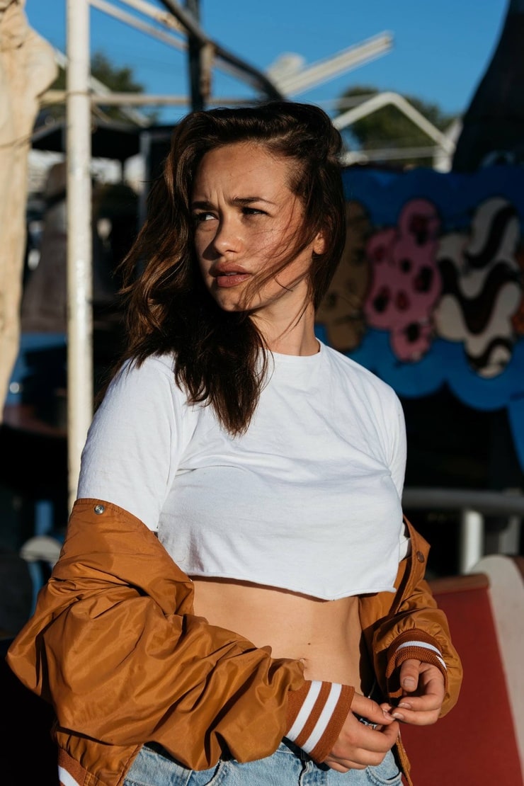 Rose Williams picture