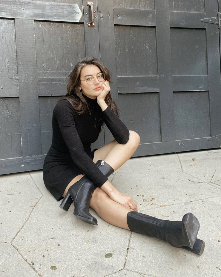 Image of Jessica Clements