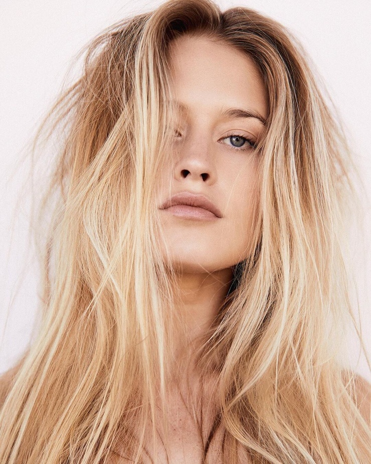 Hailey Carlson picture