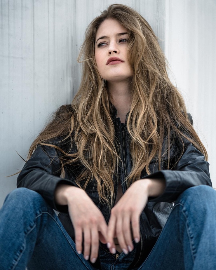 Hailey Carlson picture