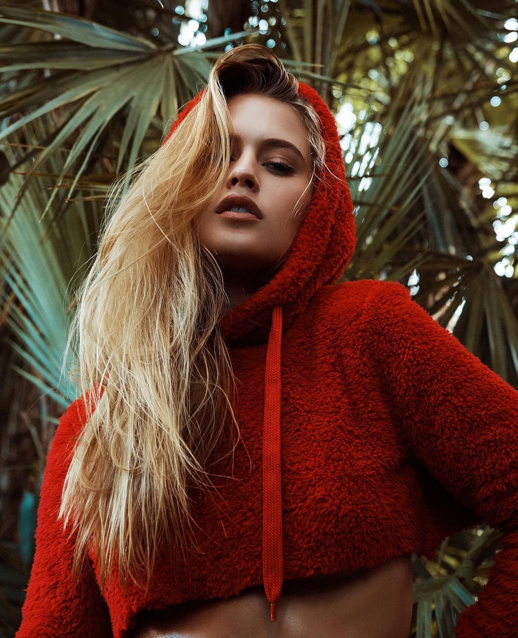 Image of Hailey Carlson