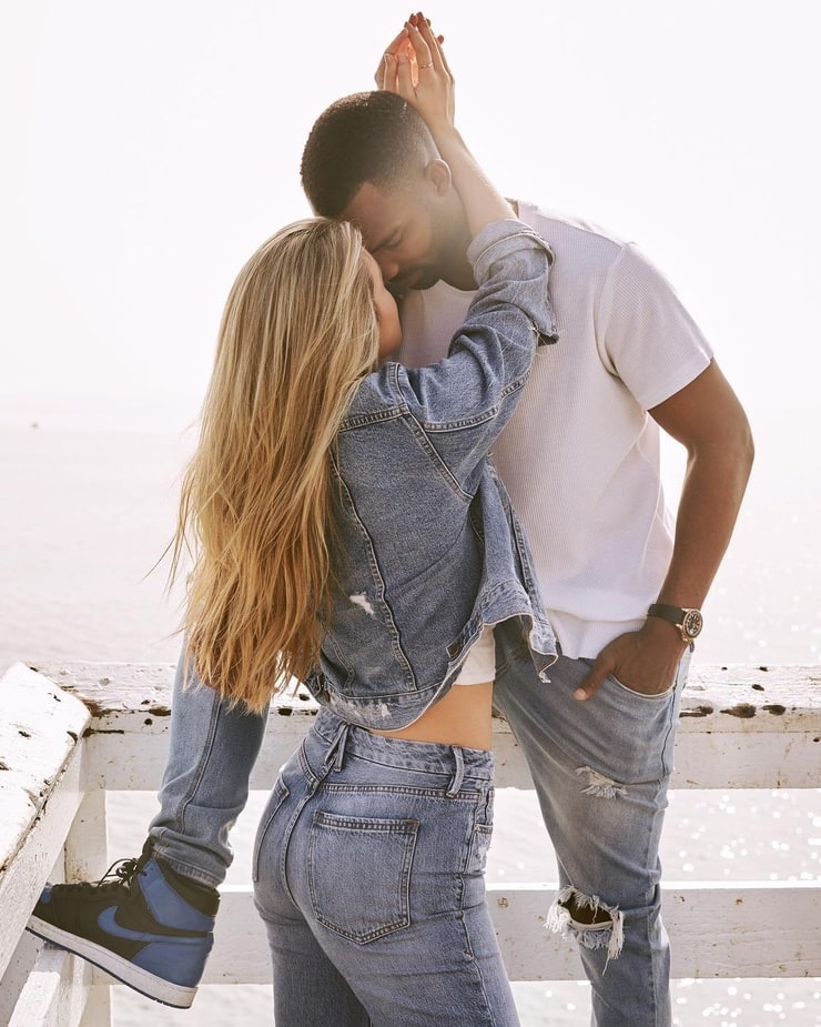 Amanda Gullickson image
