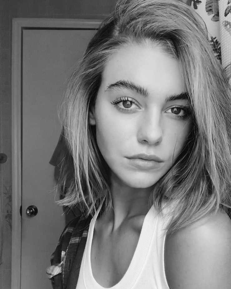 Picture of Sarah Abshire