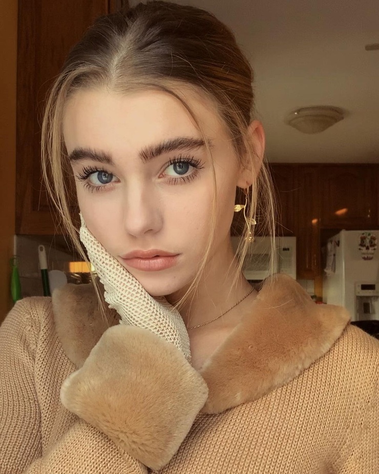 Sarah Abshire picture