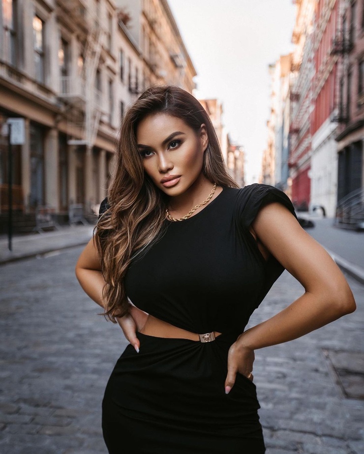 Daphne Joy picture