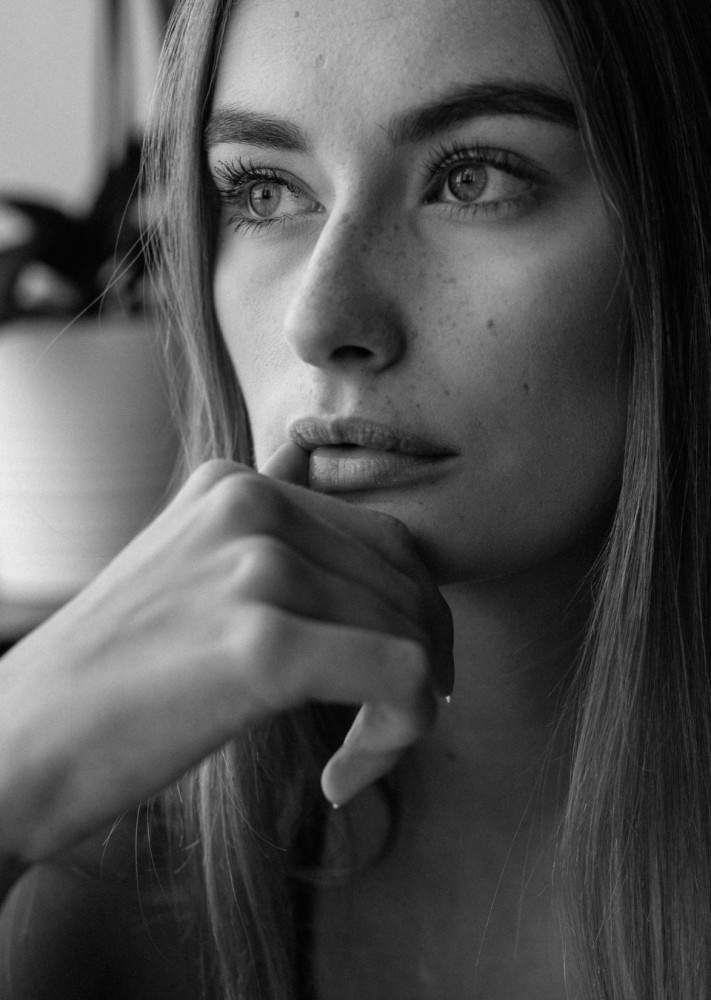 Picture of Amber Boel