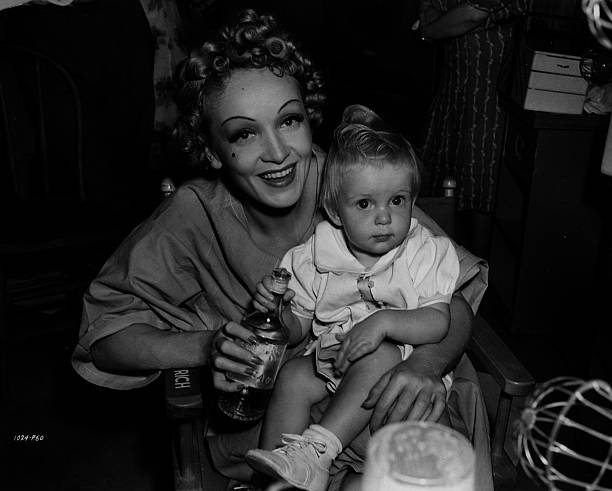 Marlene Dietrich, Baby Sandy