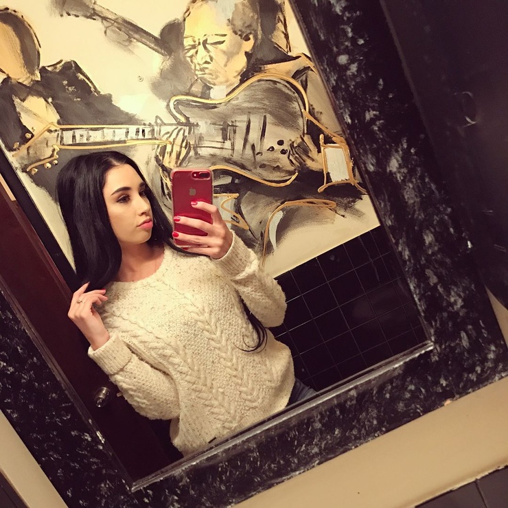 Picture of Paris Dylan