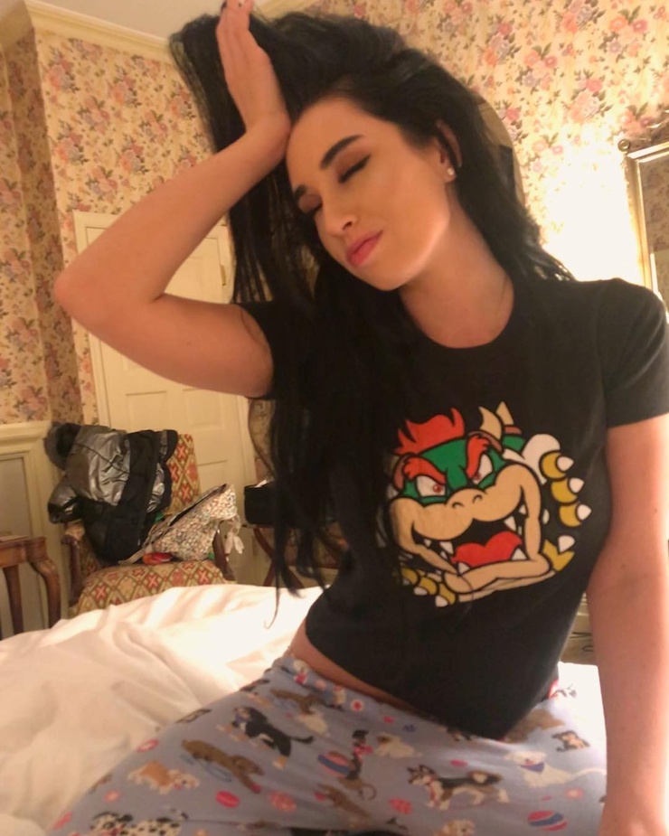 Picture of Paris Dylan