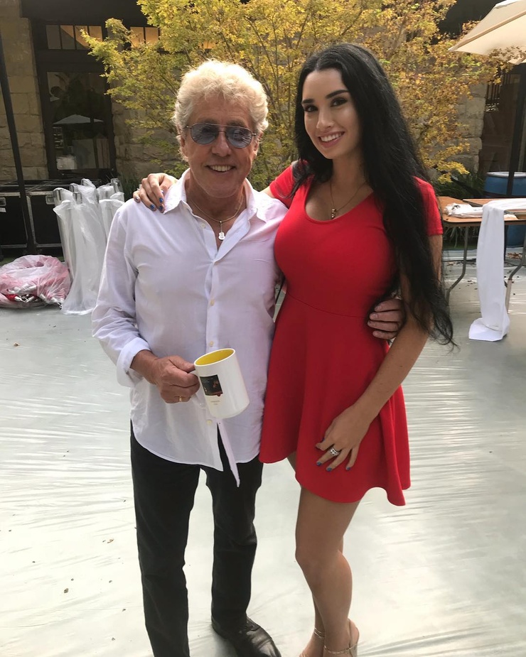 Picture of Paris Dylan