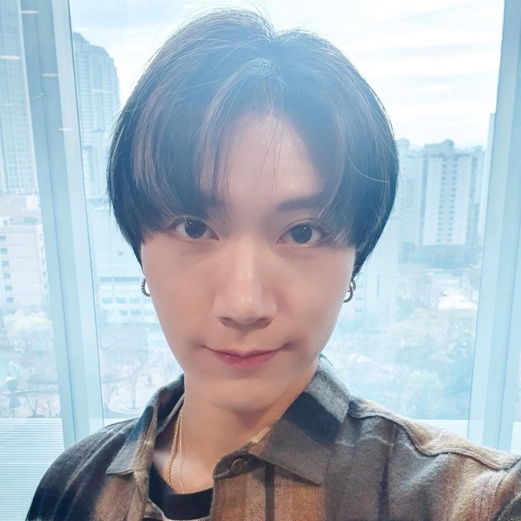 Picture of Ten (텐)