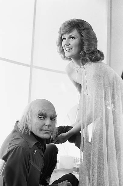 Richard Benjamin, Barbara Rhoades