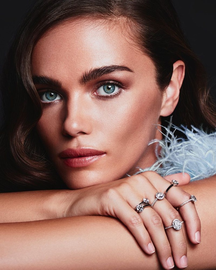 Picture of Jena Goldsack