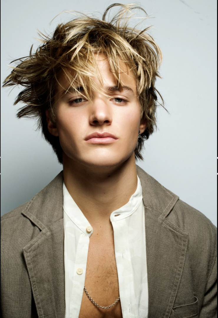 Picture of Mitchell Hoog