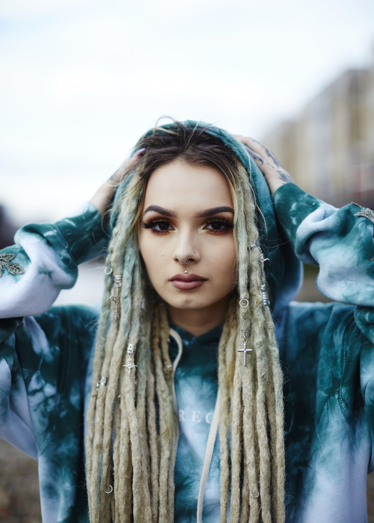Picture of Zhavia
