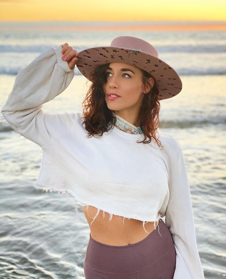 Picture of Jade Tailor