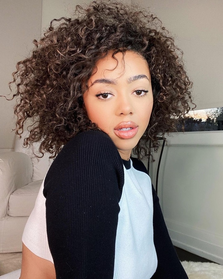 Image of Bella Harris