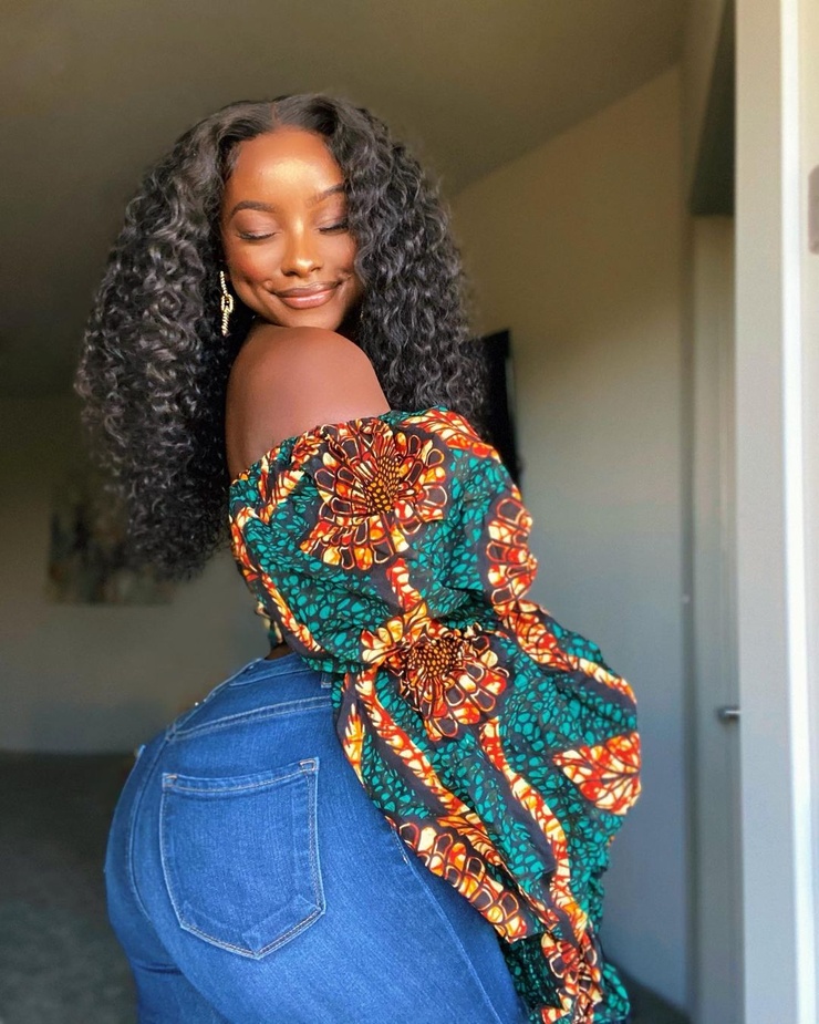 Picture of Savannah Perkins