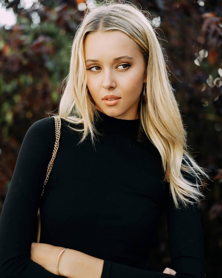 Picture of Alisa Rudnev