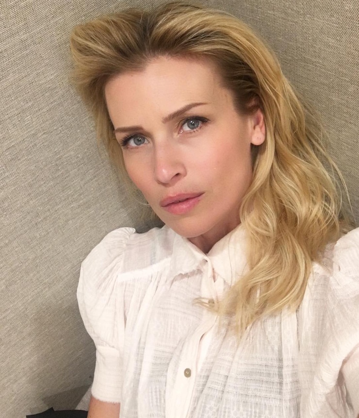 Daniela Pestova picture