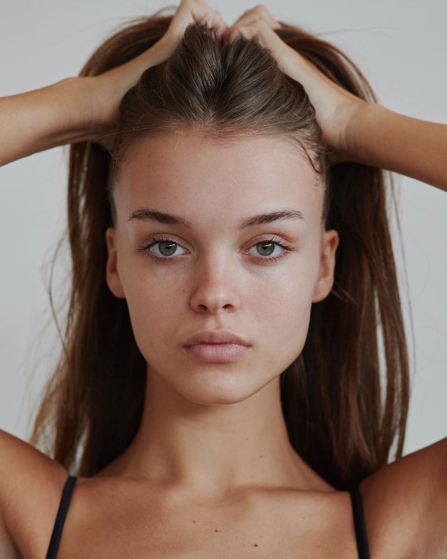 Anna Zak