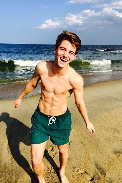 Picture of Nico Greetham