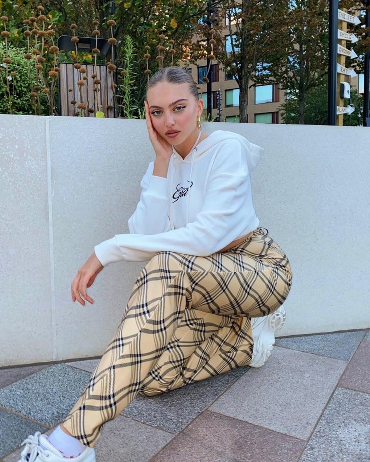 Picture of Annabelle Hoy