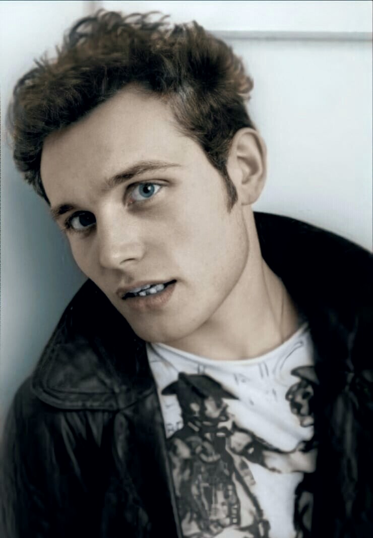 Listal - List the stuff you love! Movies, TV, music, games and books