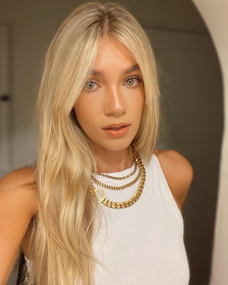 Picture of Coralyn Moran